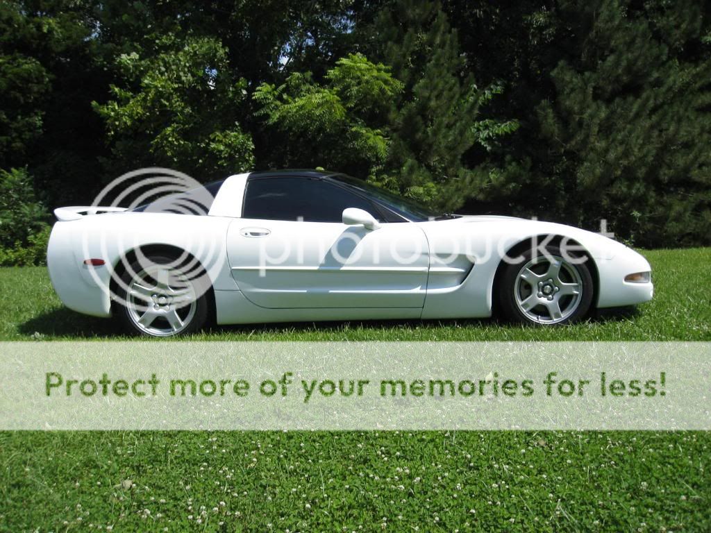 F/S 1998 Coup, Arctic White/Firethorn Red, Louisville, KY. also has ...